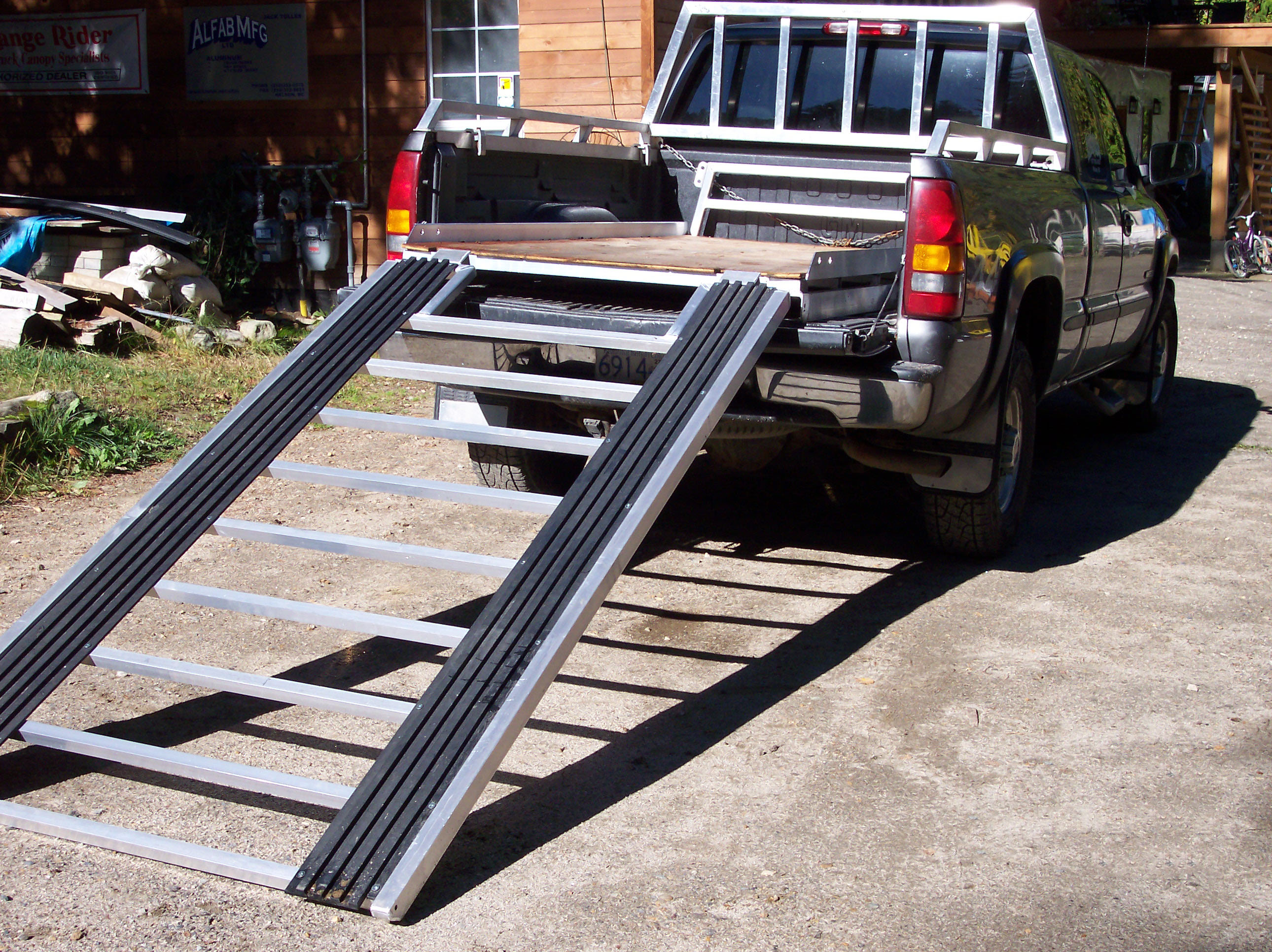 The Original Single Snowmobile Deck – Alfab Manufacturing Ltd.